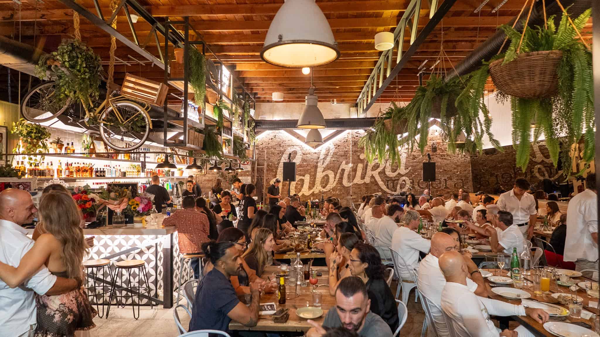 Best Restaurants for Large Groups - Restaurant Canley Heights